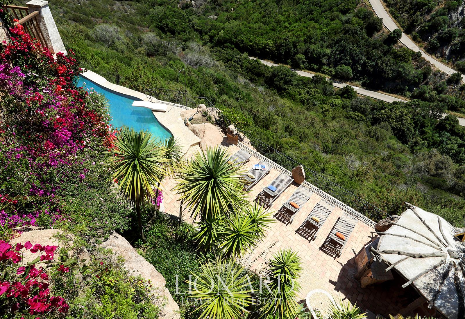 Splendid Sea View Villa In Costa Smeralda | Lionard