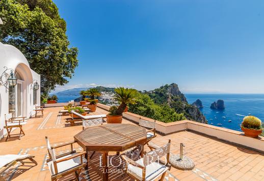 Villa With A Panoramic View For Sale By Capri's Sea | Lionard