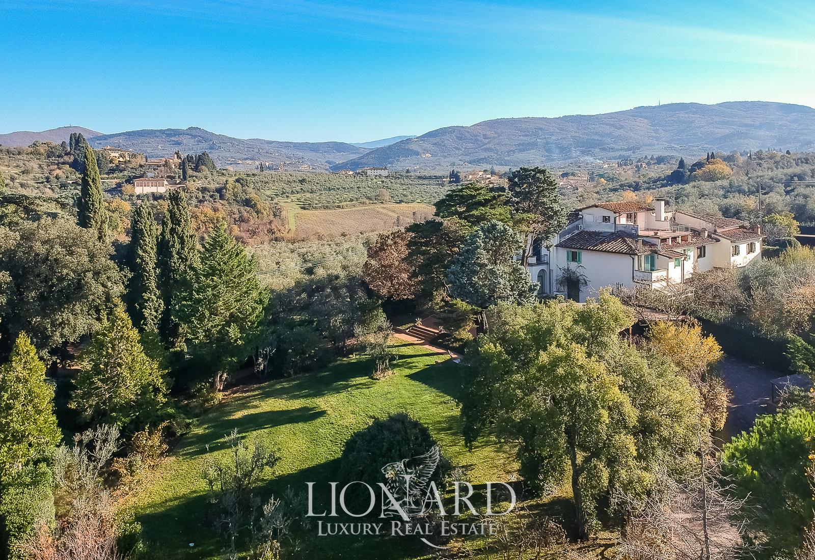 Luxurious Villa For Sale On Florence's Hills | Lionard