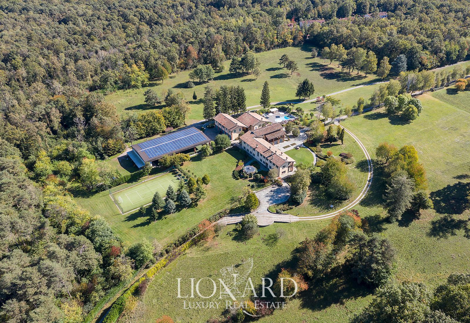Fantastic Luxury Estate Surrounded By Nature Near Varese | Lionard