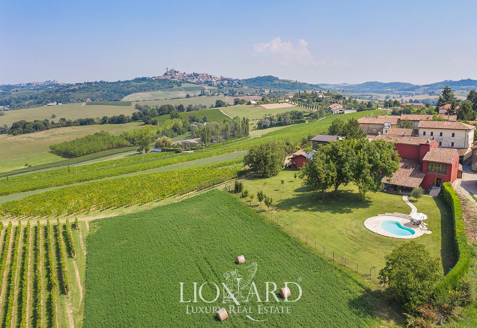 Exclusive Luxury Farmhouse In Monferrato | Lionard