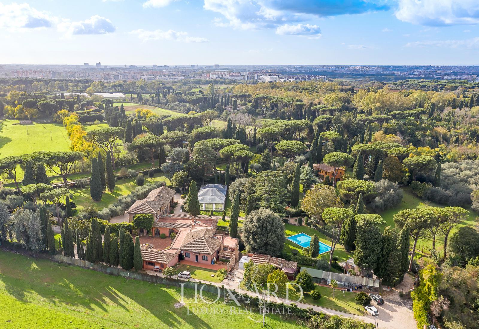 Historical Luxury Villa For Sale In Rome | Lionard
