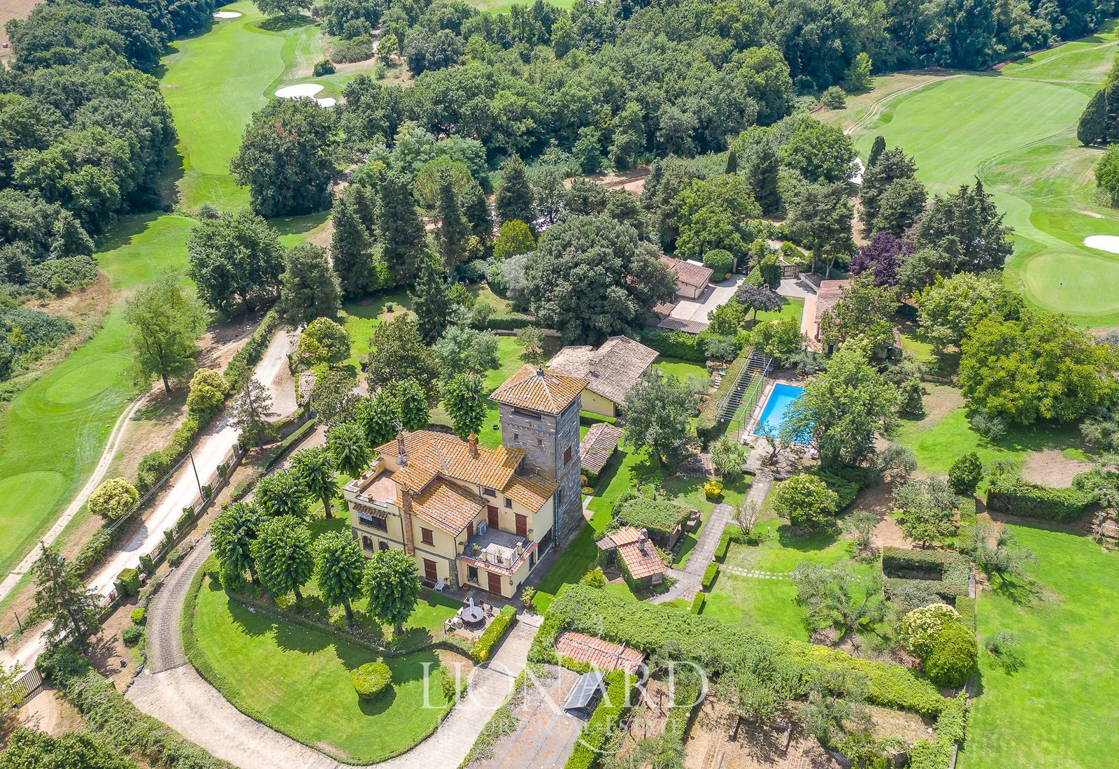 Stunning Country Villa Near Rome | Lionard
