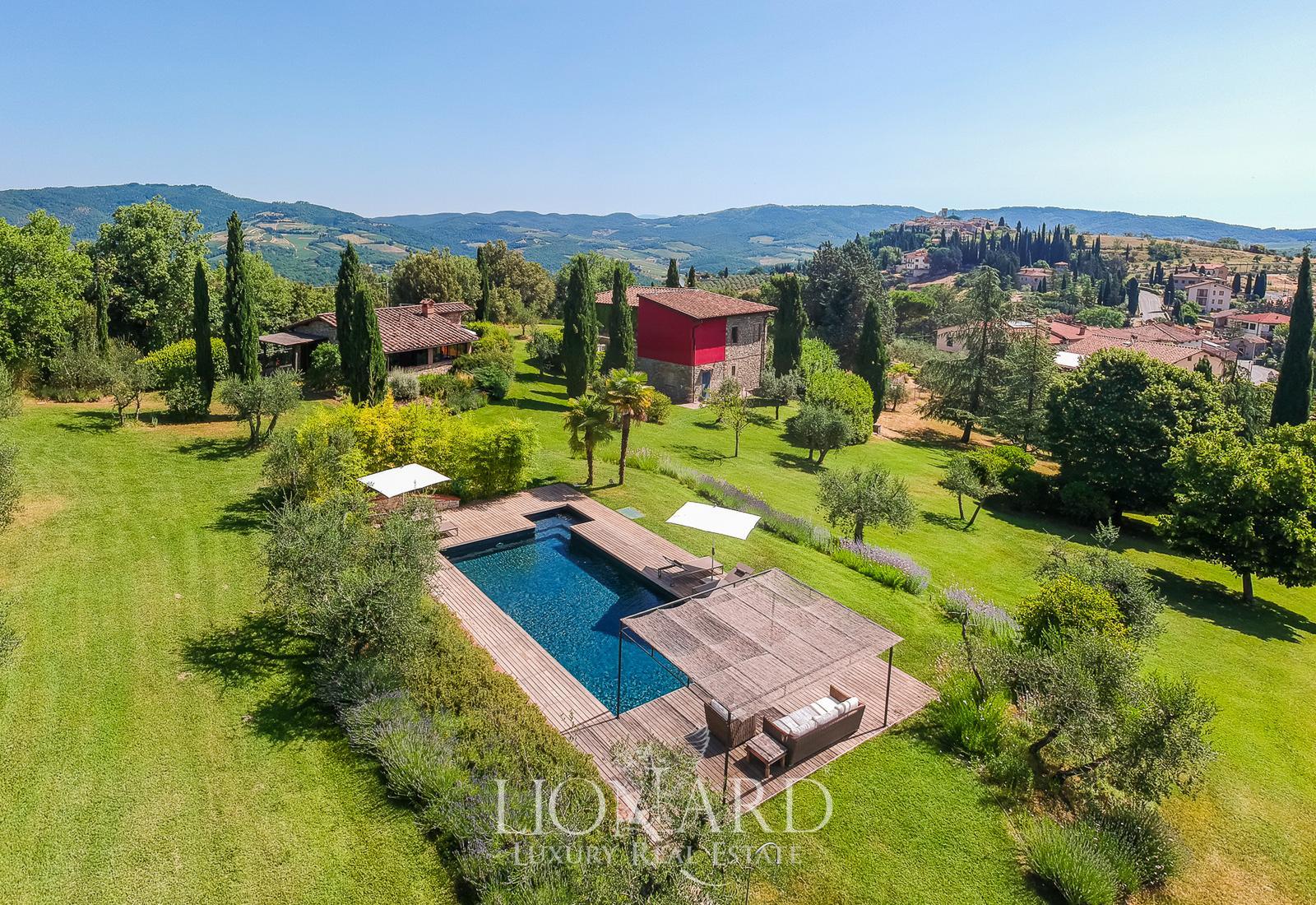 Tuscan Villa Among The Hills Of Radda In Chianti | Lionard