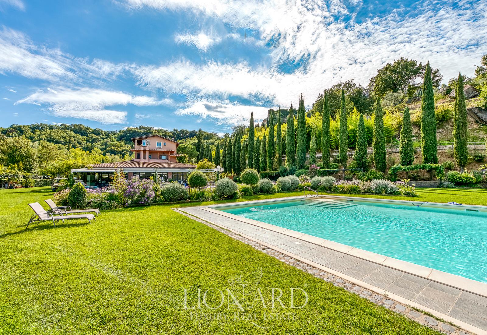 Lussuoso Resort Con Piscina E Maneggio Nel Lazio | Lionard