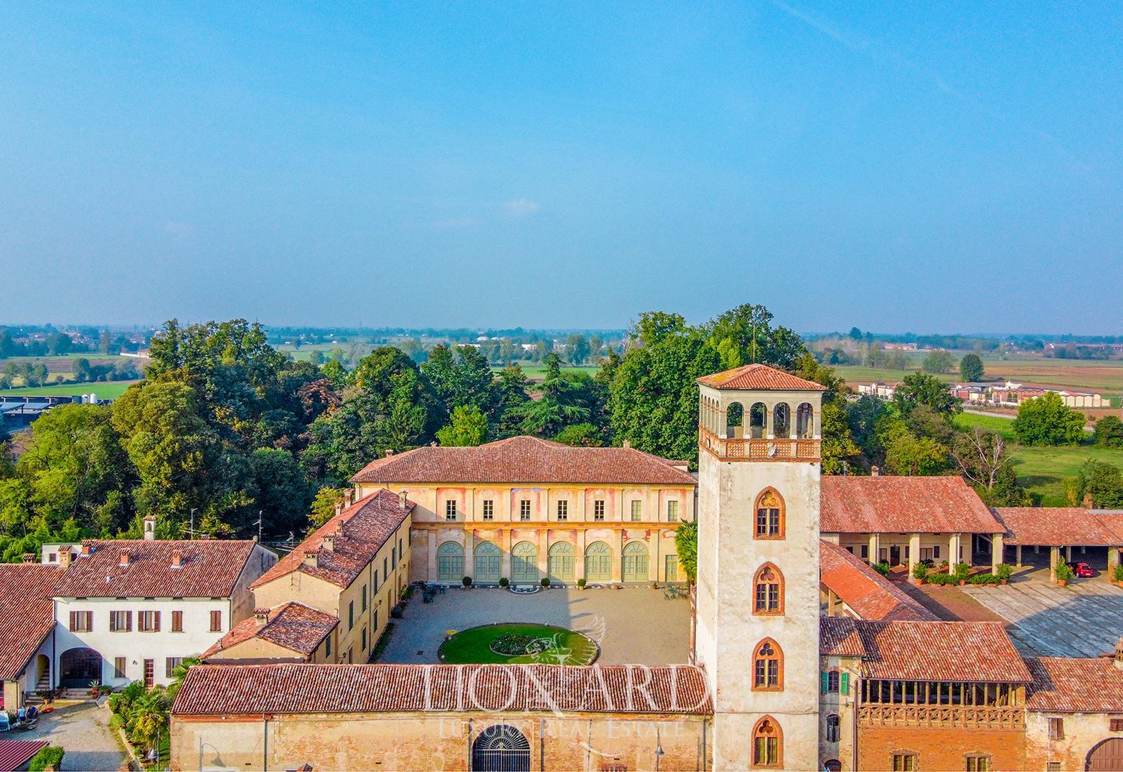 Stunning 16th-century Estate On The Outskirts Of Crema | Lionard