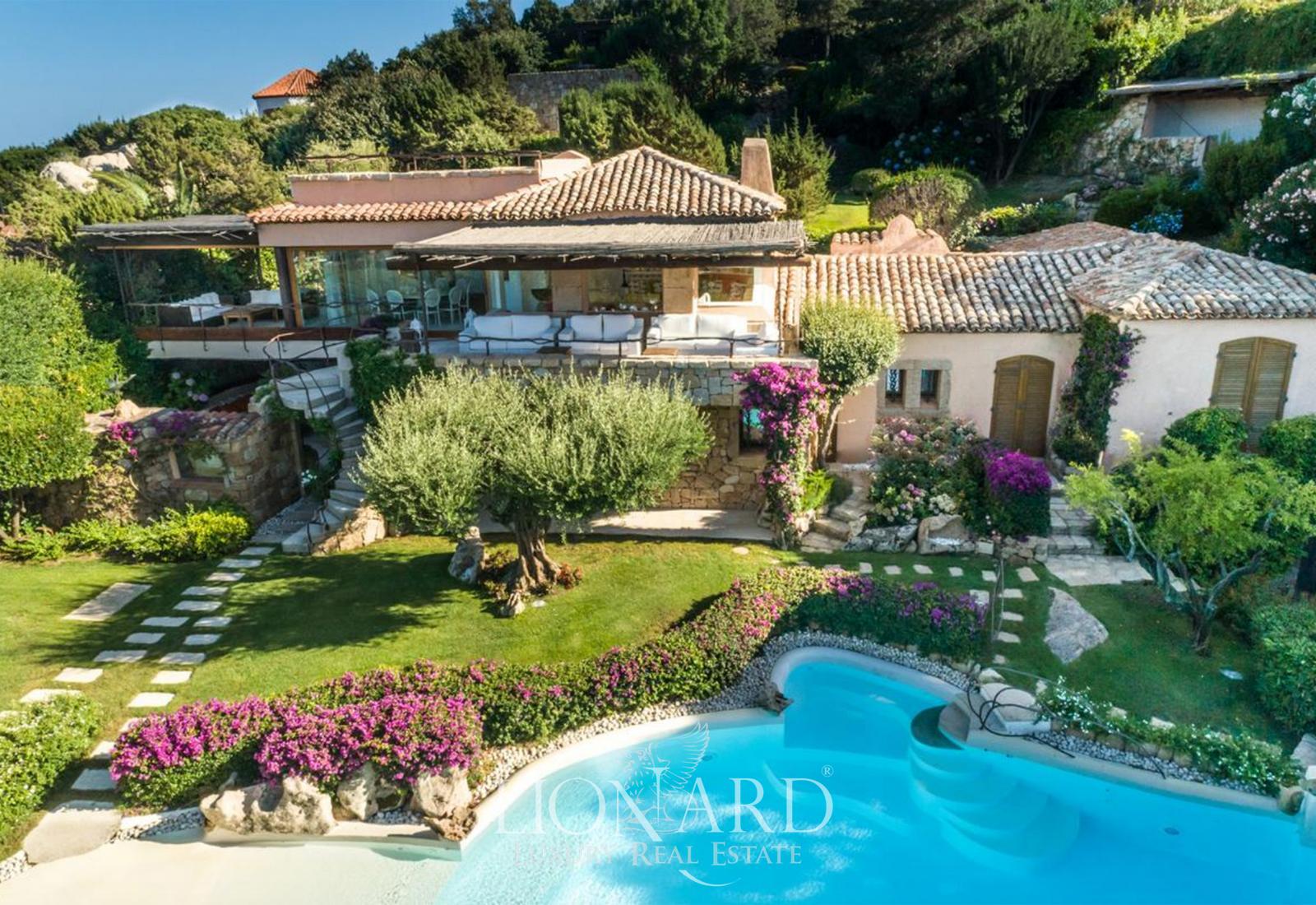 Stunning Panoramic Villa In Porto Cervo | Lionard