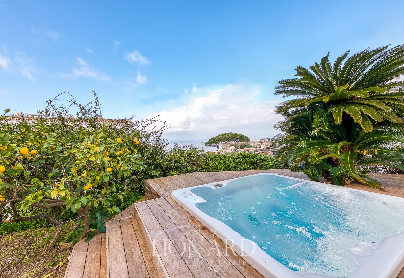 Prestigiosa Proprietà In Vendita A Capri | Lionard