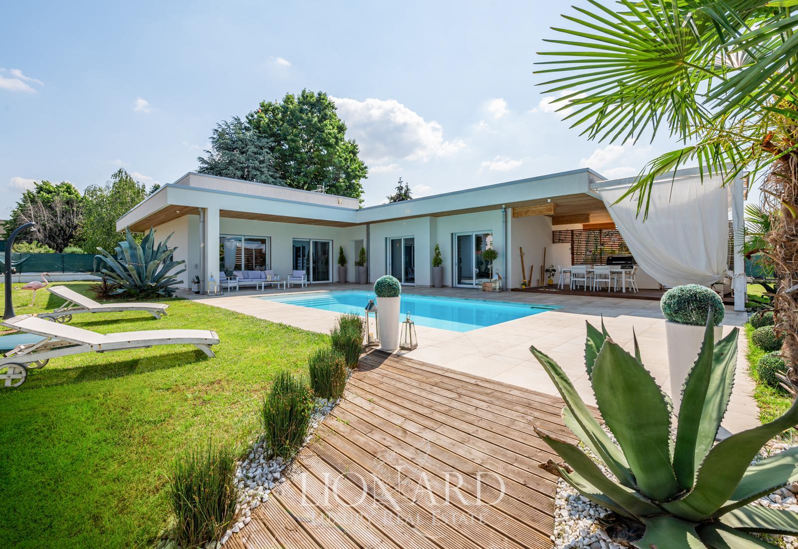 Villa Moderna Con Piscina In Vendita Tra Milano E Varese | Lionard
