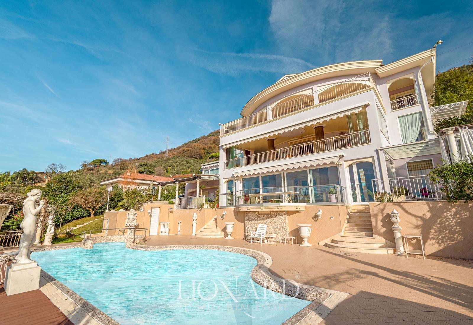 Rococò Country Villa With A View Of The Sea For Sale In Carrara | Lionard