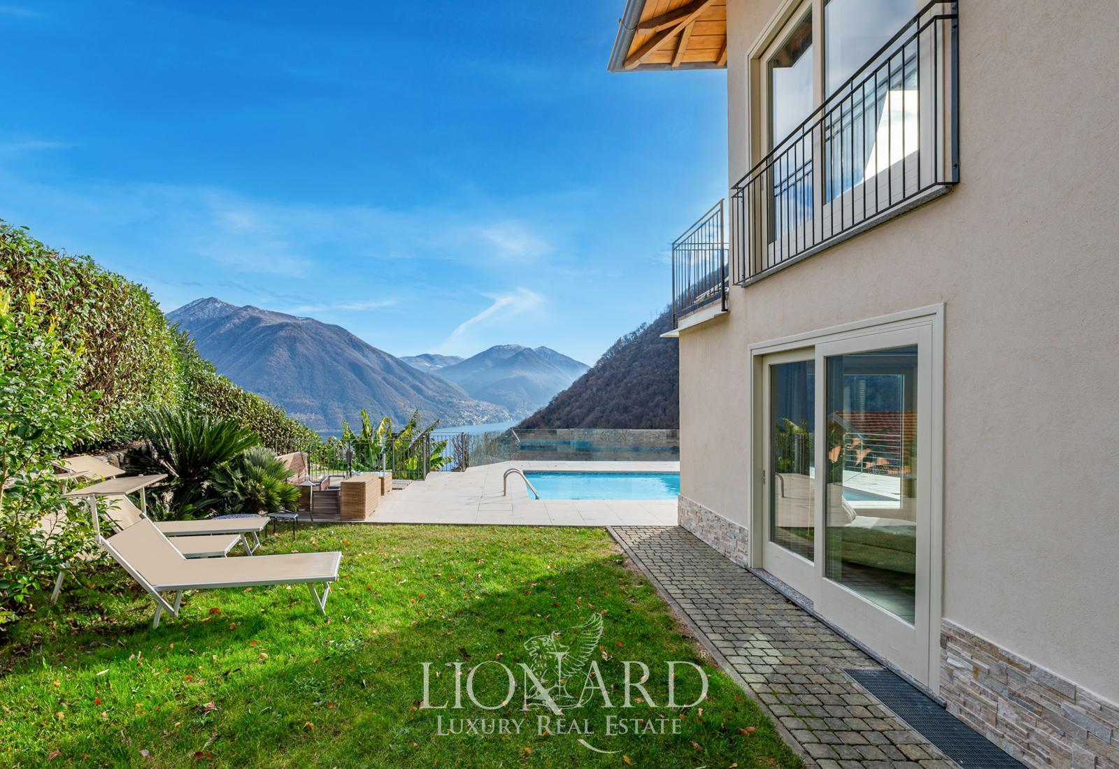 Moderne Villa Mit Atemberaubendem Blick Auf Den Comer See | Lionard