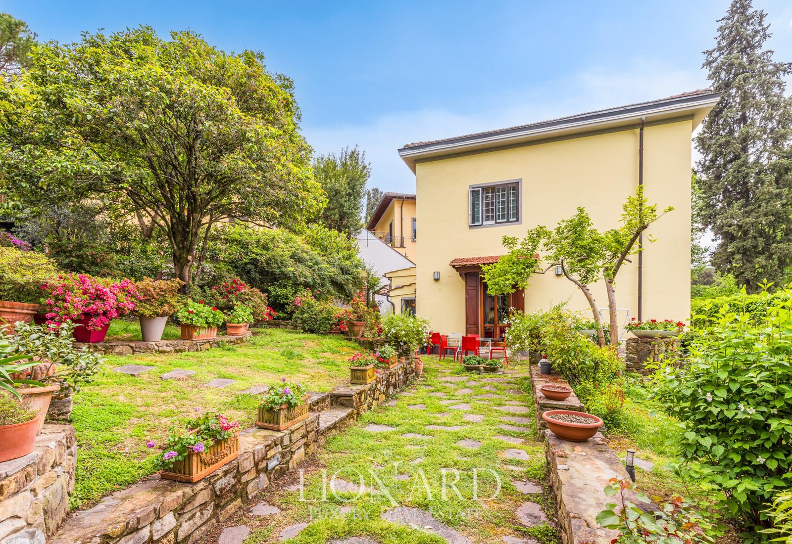 Luxury Villa With A Charming Garden In The Centre Of Florence | Lionard