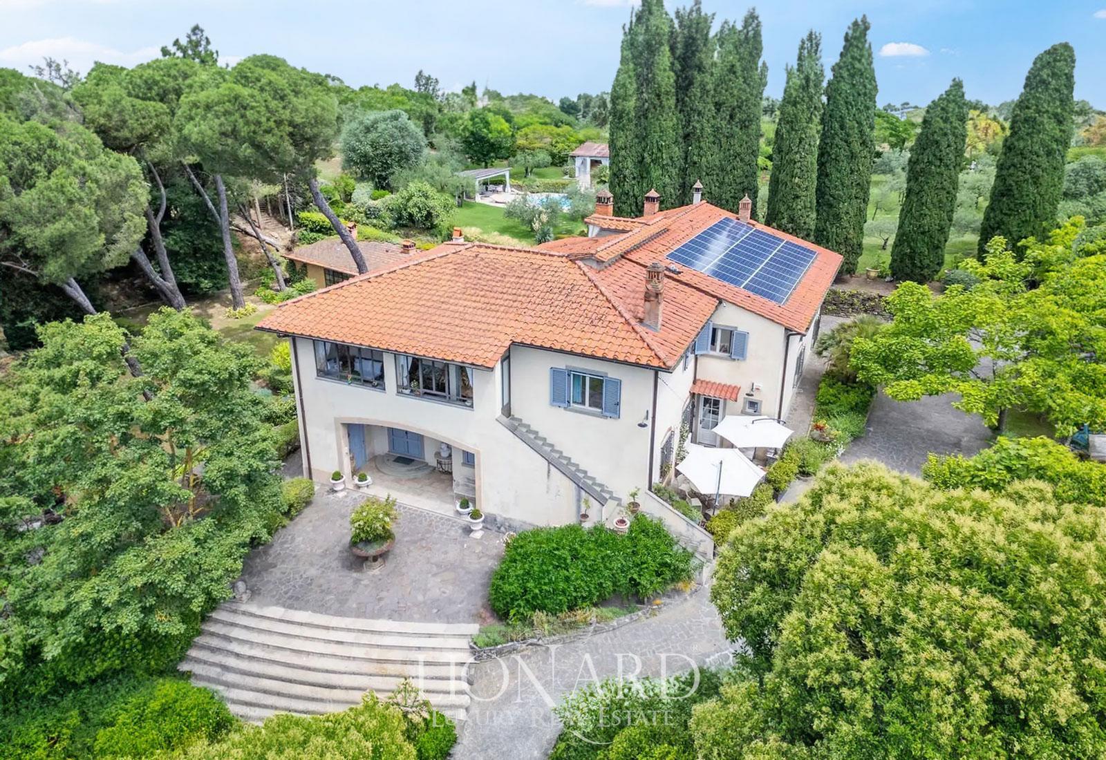 Stunning Villa With A Pool And Outbuilding For Sale In Arezzo | Lionard