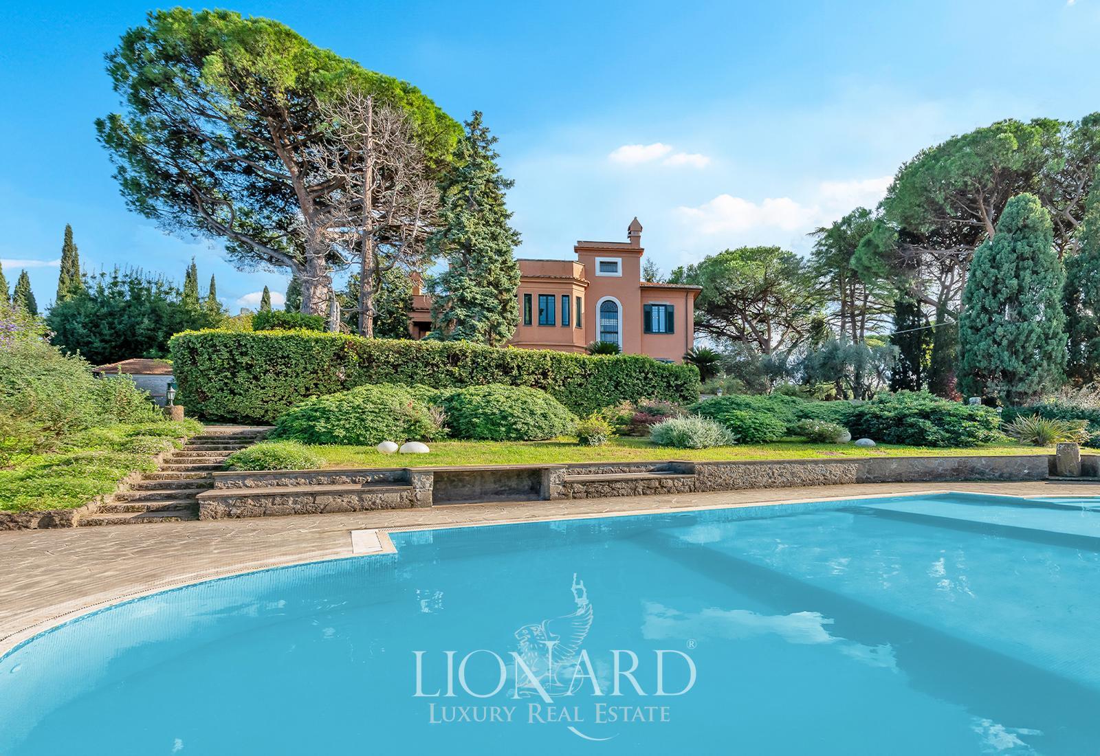 Panoramic Villa With Oubuilding And Pool On The Outskirts Of Rome | Lionard