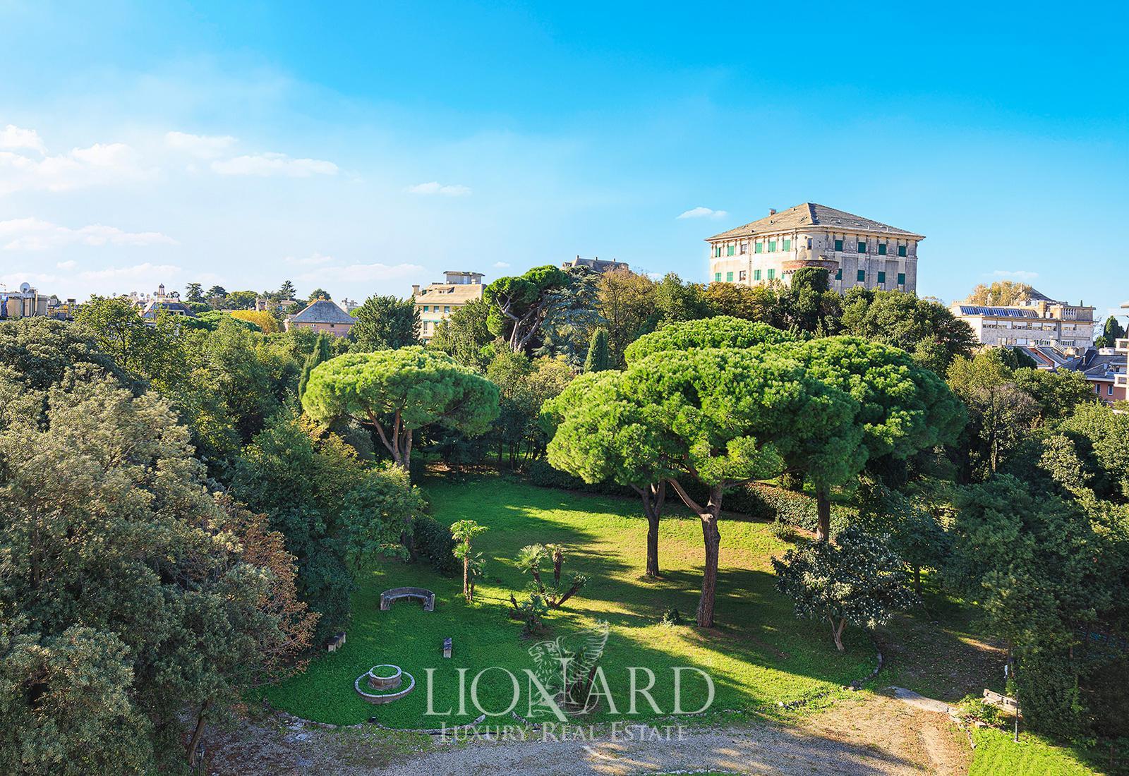 Period Estate With Frescoes And Terraces In The Heart Of Genoa | Lionard