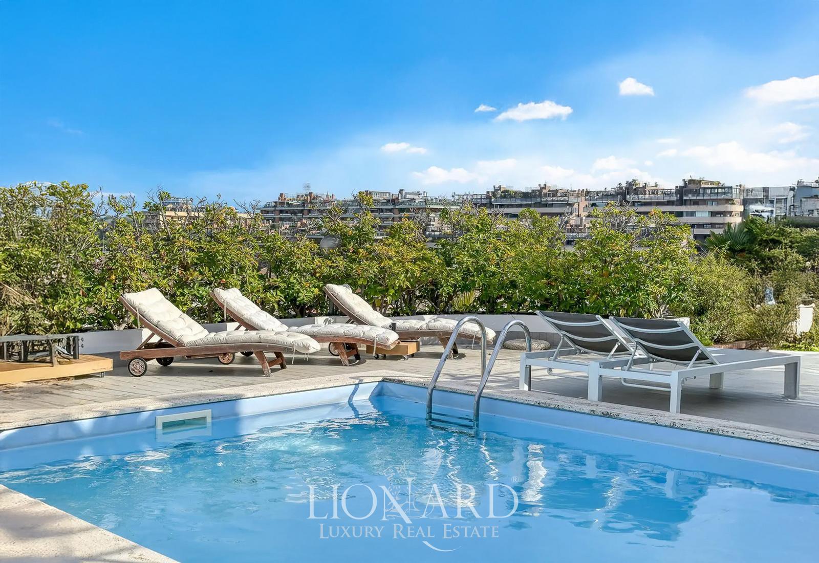 Exclusivo Ático Y Super Ático Con Terrazas Y Piscina En Roma, Eur | Lionard