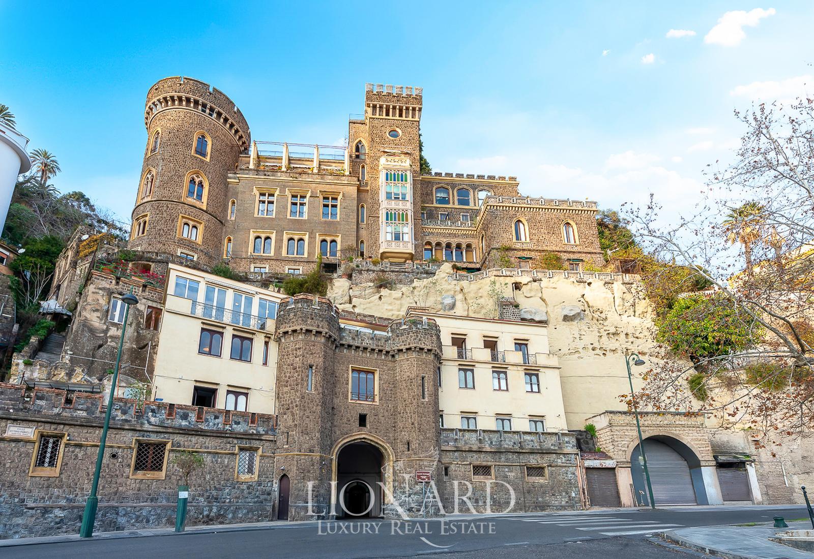 Iconic Estate Between Castle Walls By The Gulf Of Naples | Lionard